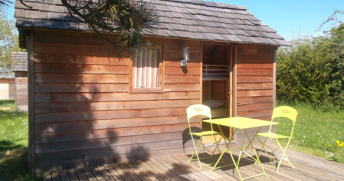 Aire naturelle de camping du Cébron - Deux-Sèvres Tourisme