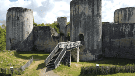 Ouverture de la Taverne du Château du Coudray-Salbart à Echiré - Deux ...